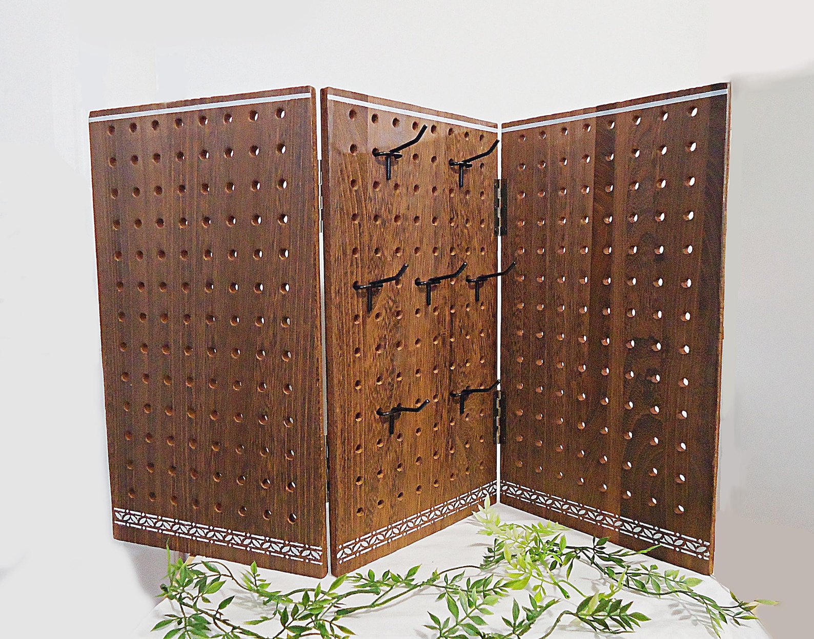 Large Heavy Duty Tri-fold Display, Wooden, 48 Peg Hooks, Pegboard ...