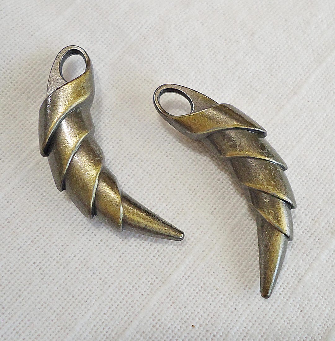 Talon Pendant, Dragon Claw, Tusk, Horn, Stylized Metal, Antique Bronze ...