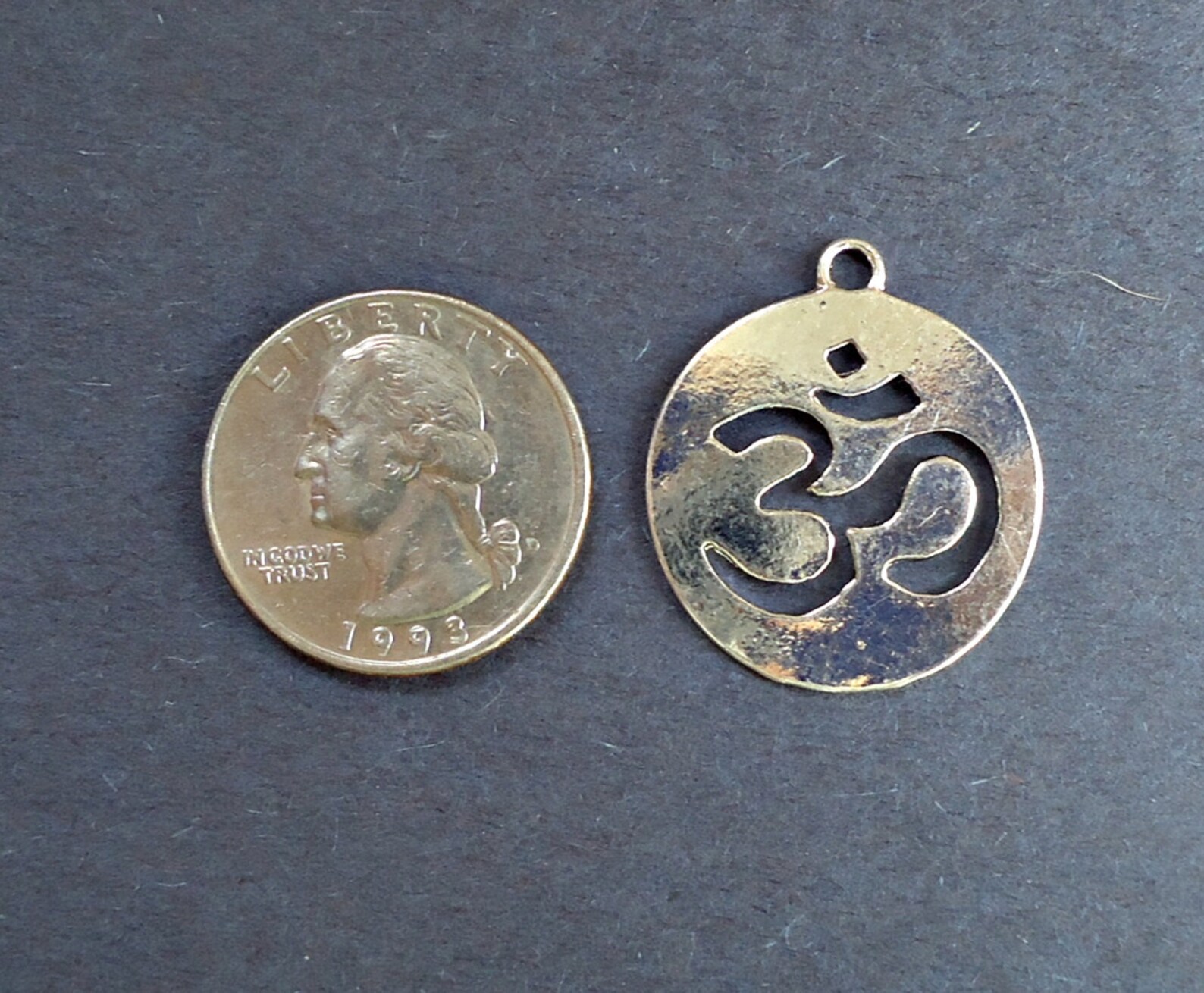 Silver Ohm Pendants / Charms Set of 6 Cutout Ohm Symbol - Etsy