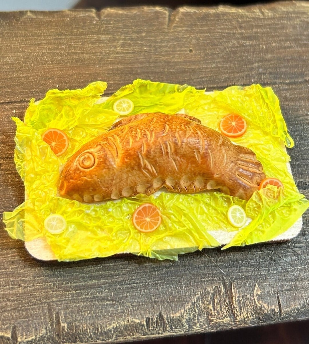 Miniature Tudor Fish Pie Feast Food Hand Made 1/12 Dolls House 1 Inch ...