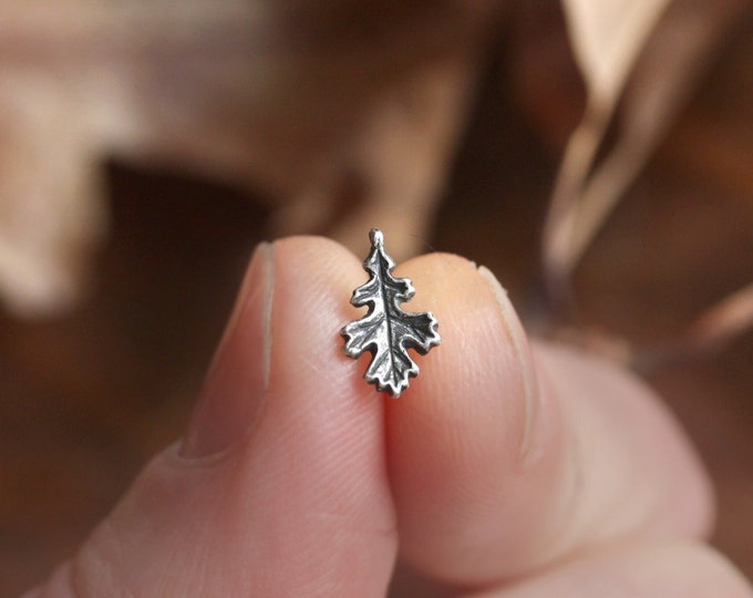 Tiny Oak Leaf Earrings Detailed Silver Oakleaf Studs Oak - Etsy