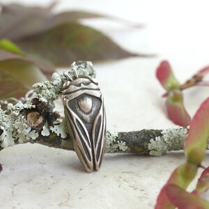 Cicada Necklace, Bronze Locust Pendant, Simple and Modern, Summer ...