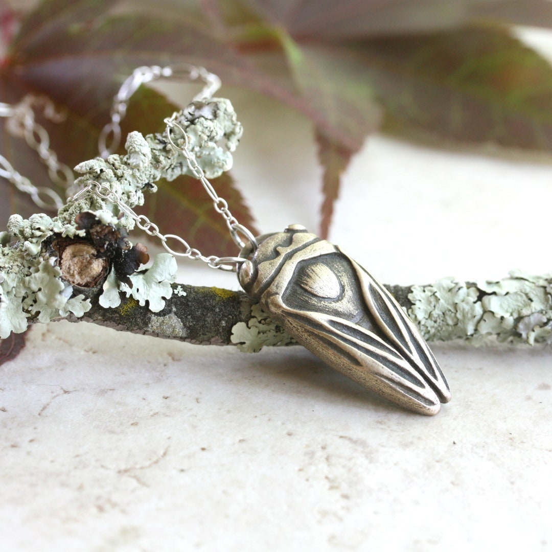 Cicada Necklace, Bronze Locust Pendant, Simple and Modern, Summer ...