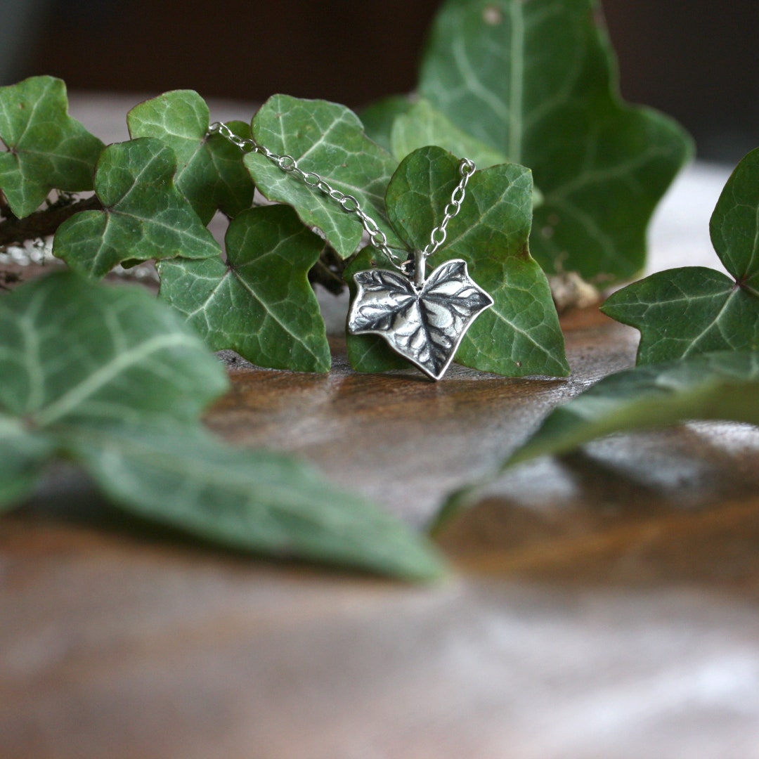 Silver Ivy Charm, Small Ivyleaf Pendant, Hand Sculpted, Botanical ...