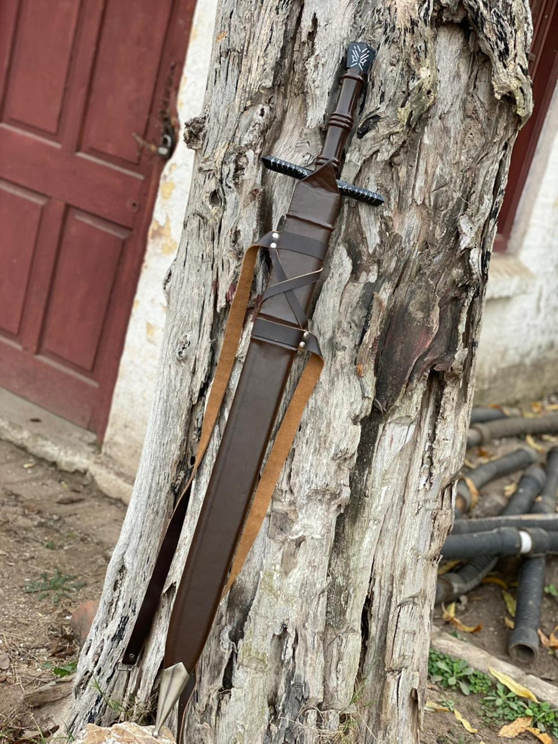 Handmade Carbon Steel Medieval Long Sword With Leather Scabbard ...