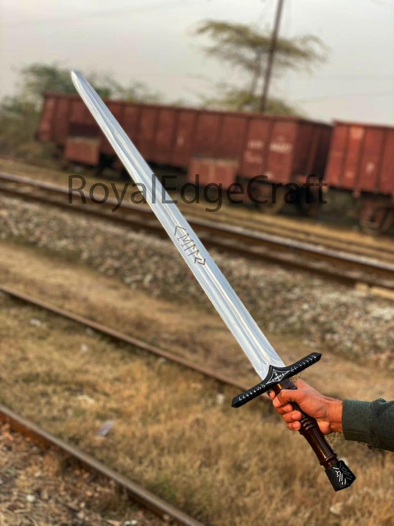 Handmade Carbon Steel Medieval Long Sword With Leather Scabbard ...