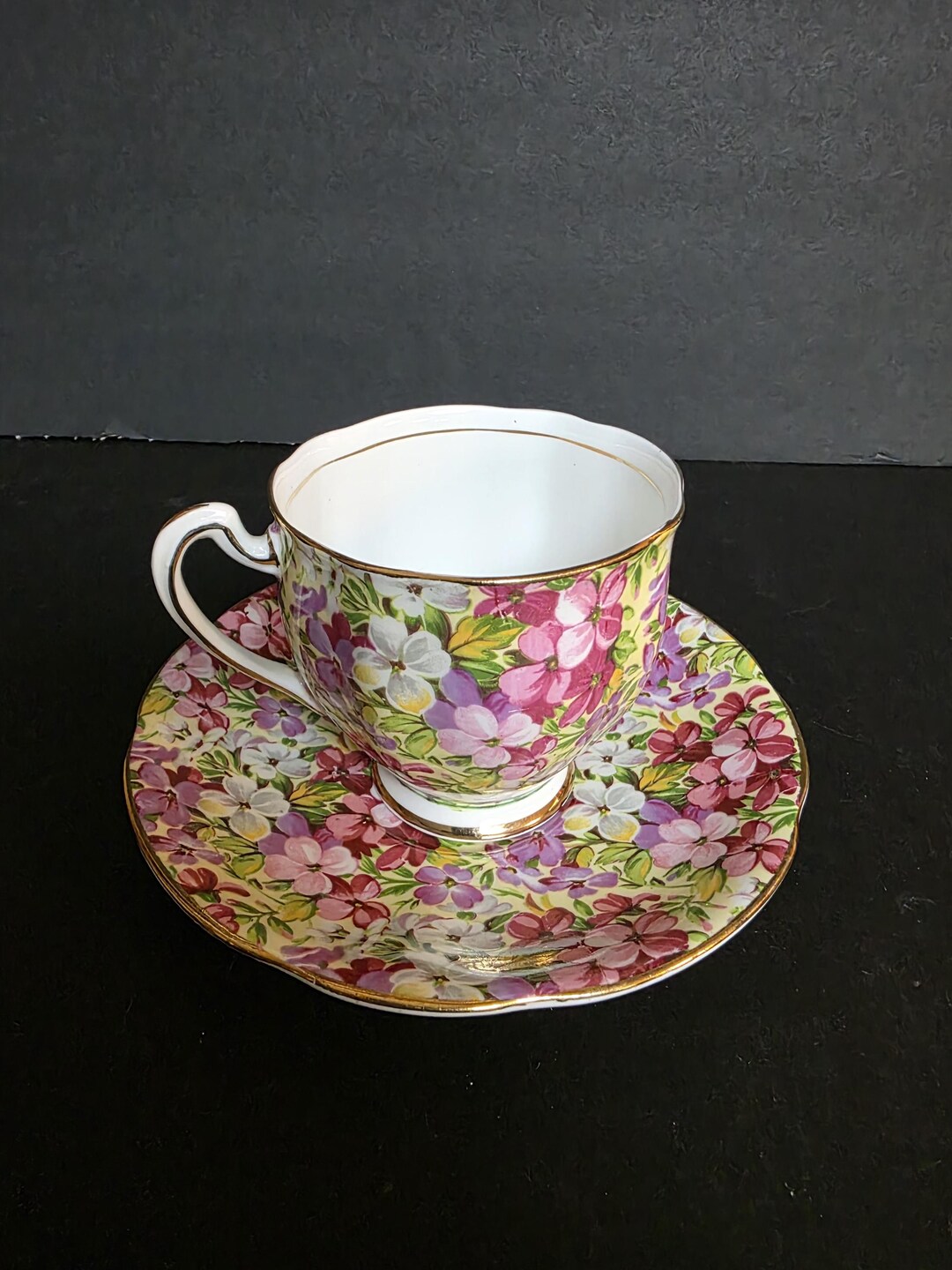 Royal Standard Virginia Stock Teacup & Saucer - Etsy Canada