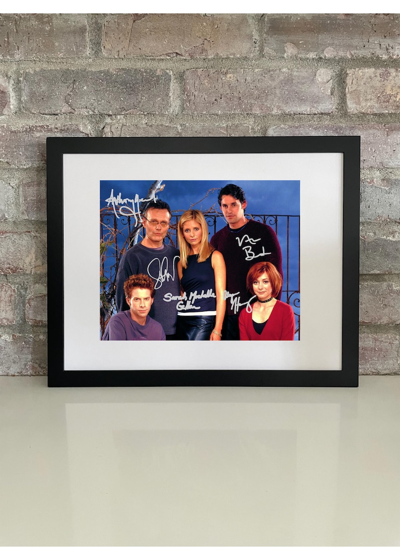 Buffy the Vampire Slayer Poster Photo – Cast (kristy Swanson, Donald ...