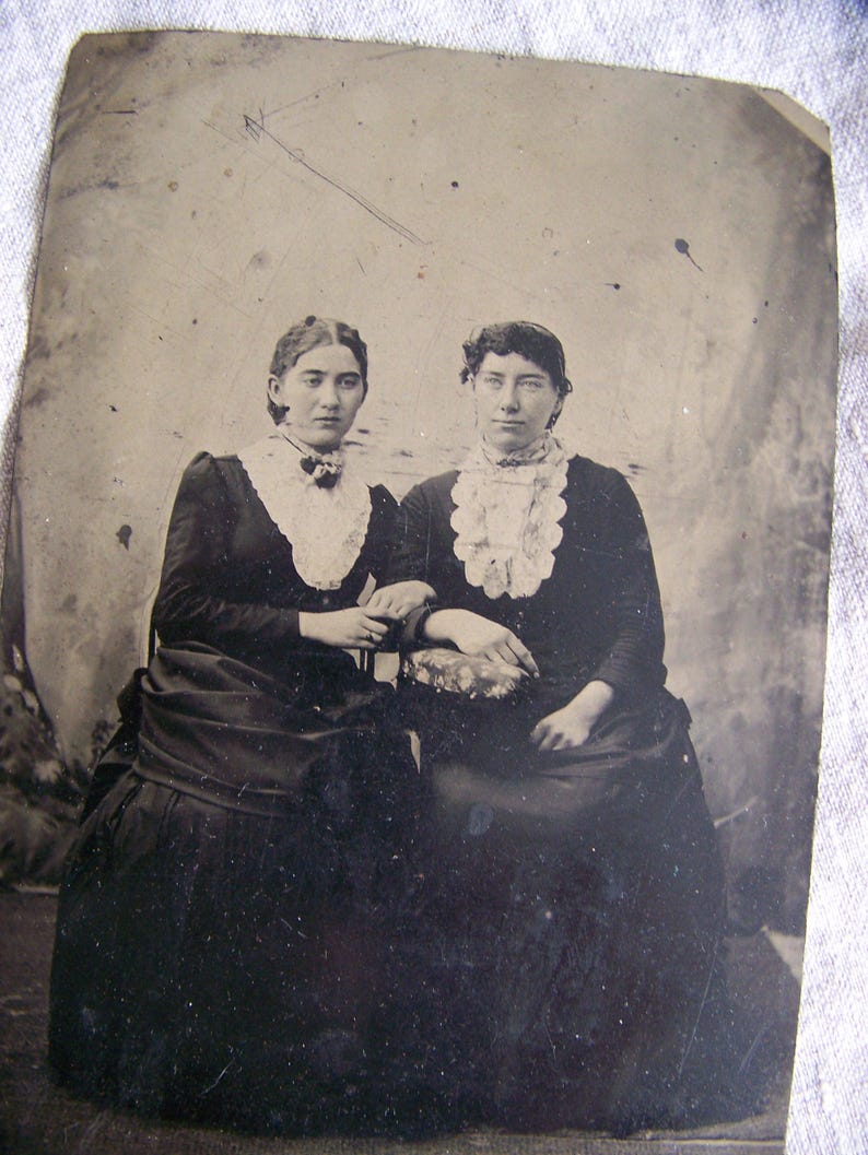 Half Plate Victorian Tintype Photograph 2 Women Portrait Ferrotype ...