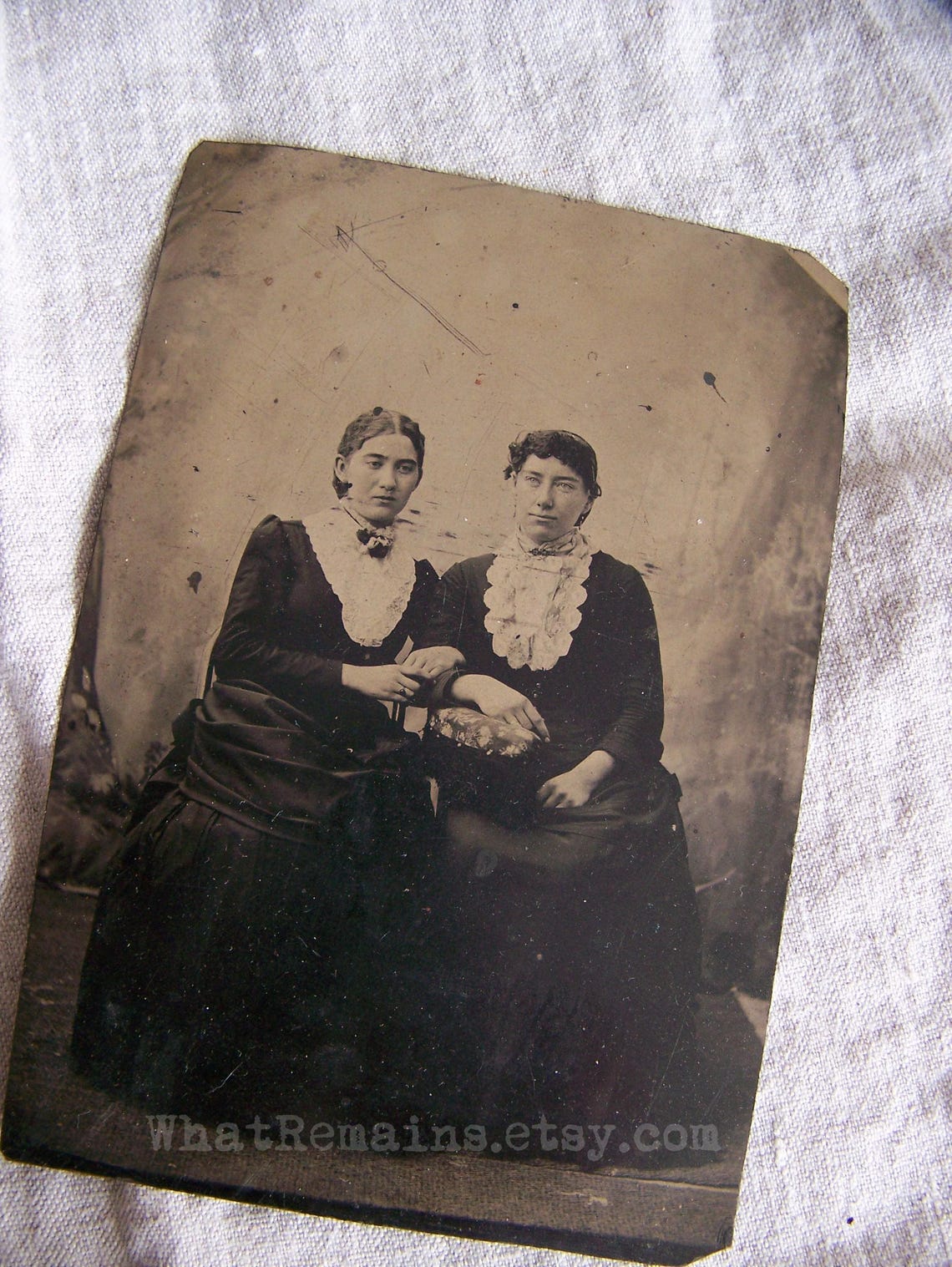 Half Plate Victorian Tintype Photograph 2 Women Portrait Ferrotype ...