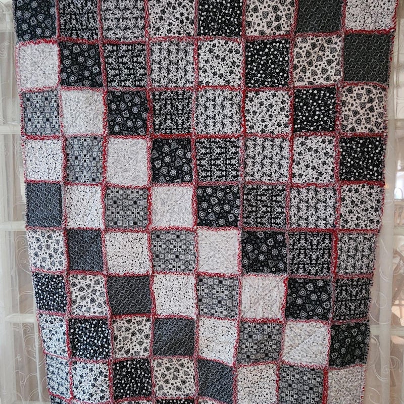 Pink Grey Rag Quilt - Etsy