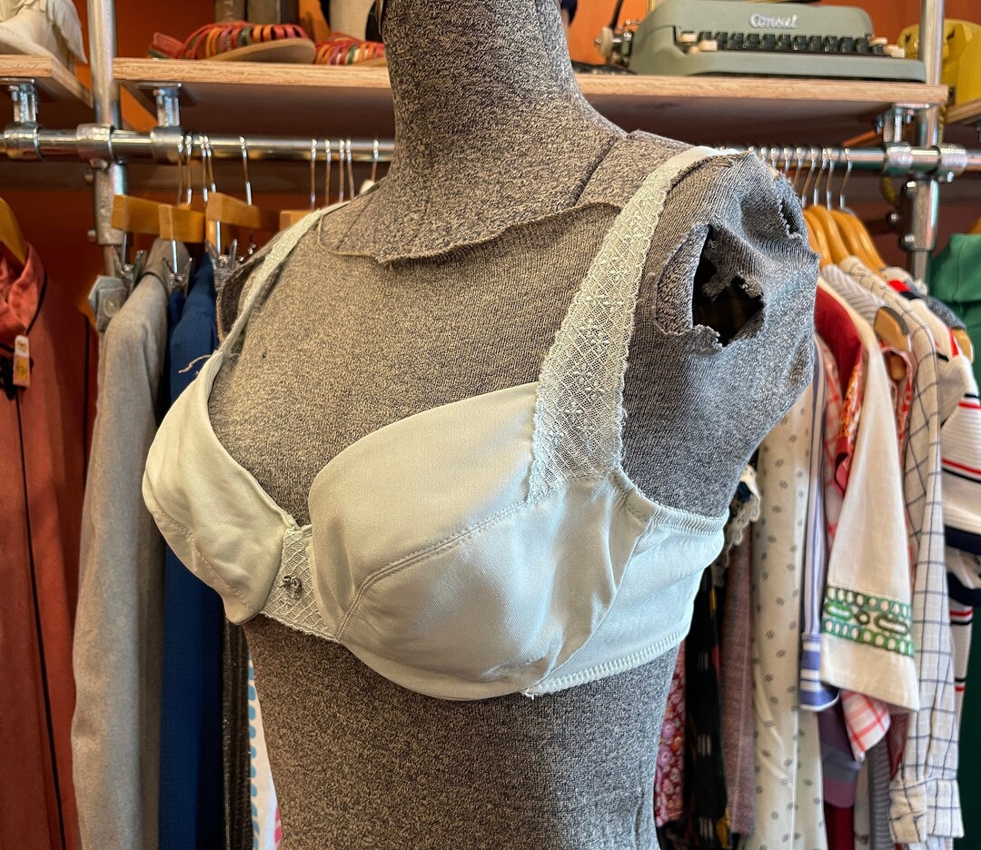 Vintage CHRISTIAN DIOR Bra 1990s Sage Green Balconette Never Worn ...