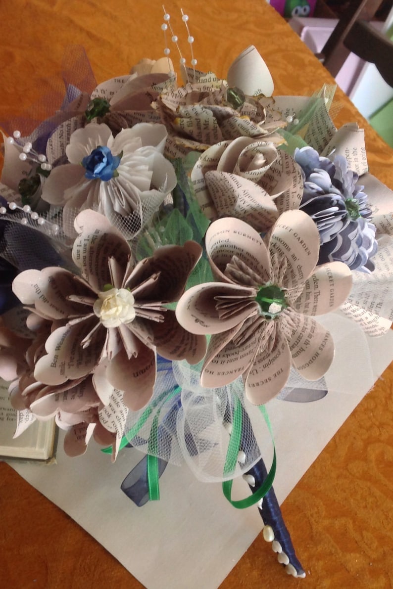 Book Page Paper Flower Wedding Bouquet 20 Handmade Flowers - Etsy
