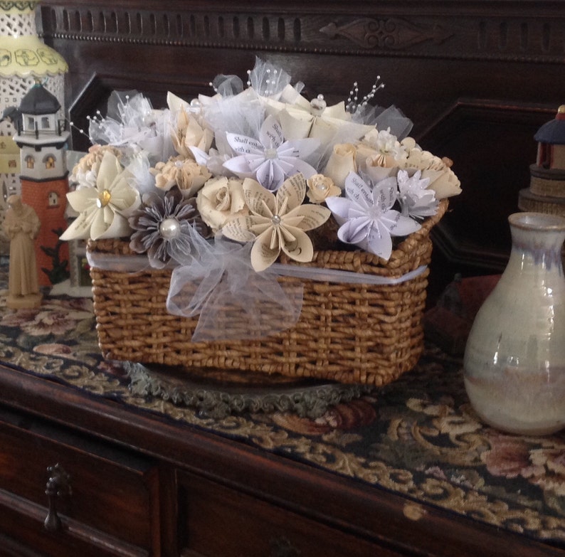 20 Origami Sheet Music Book Page or Map Flower Centerpiece - Etsy