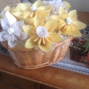 Paper Flower Spring Centerpiece Basket 8 Flowers Plus Pearl Strands and ...