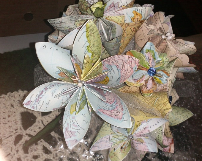 Personalized Map Flower Bouquet With 15 Origami Map Flowers - Etsy