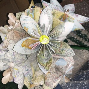 Personalized Map Flower Bouquet With 15 Origami Map Flowers - Etsy
