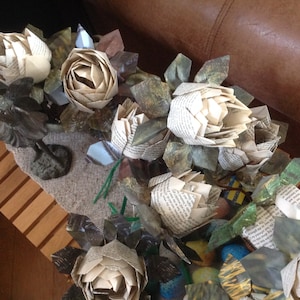 10 Book Page Origami Lotus Flowers or Water Lilies Large - Etsy