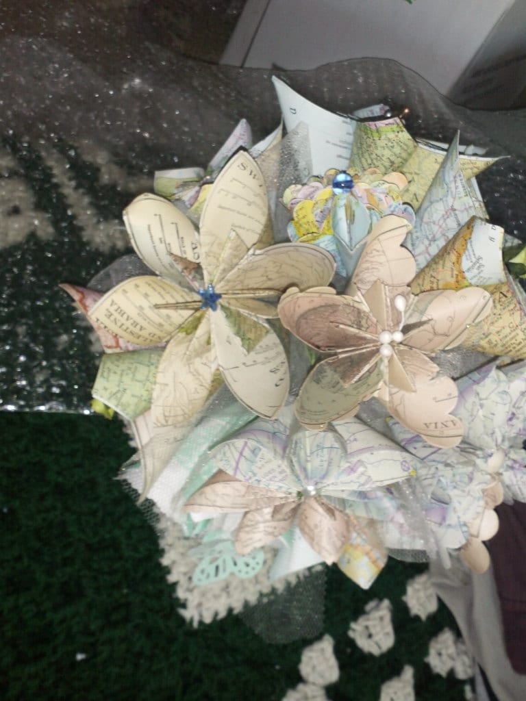 Personalized Map Flower Bouquet With 15 Origami Map Flowers - Etsy
