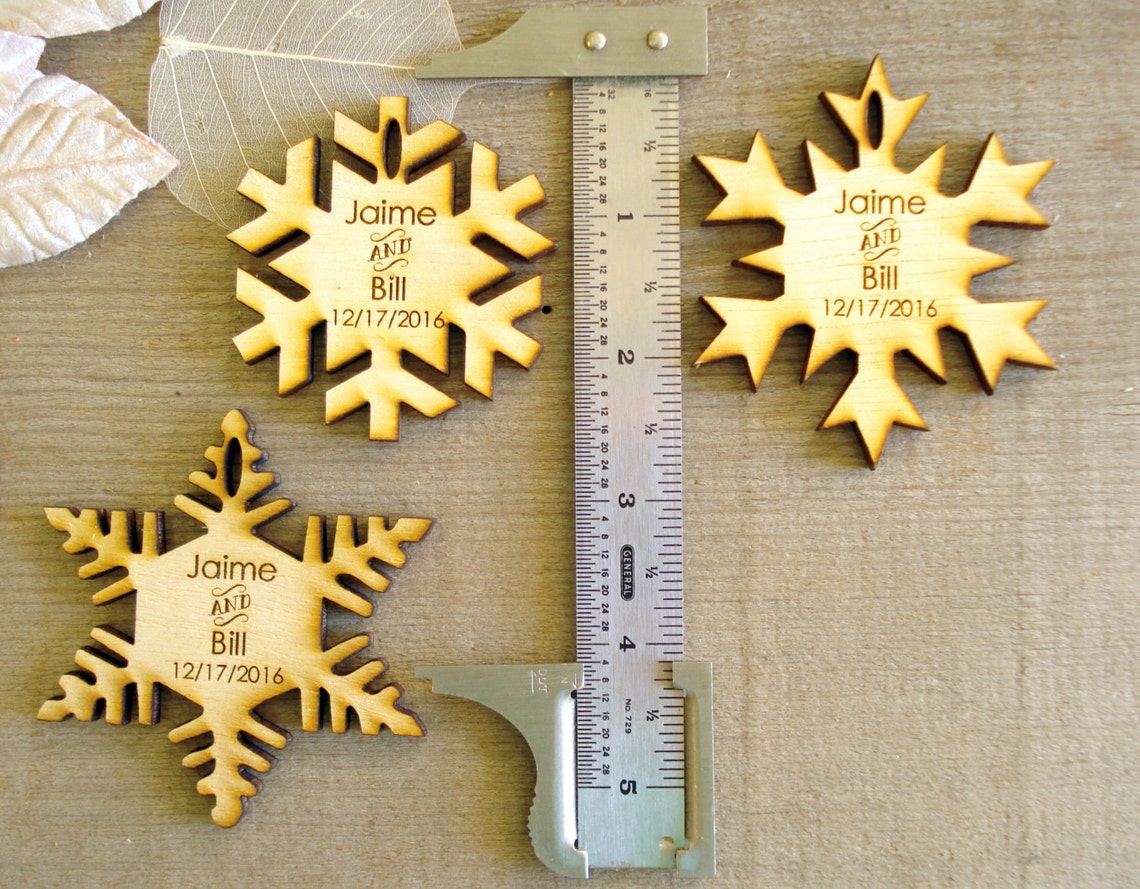 50 Snowflake Wedding Favors Winter Fantasy Winter Wedding - Etsy