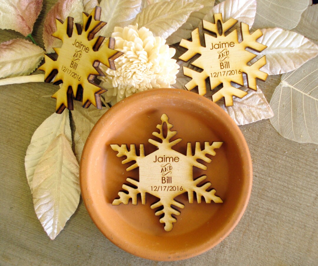 40 Snowflake Wedding Favors Hygge Wedding - Etsy