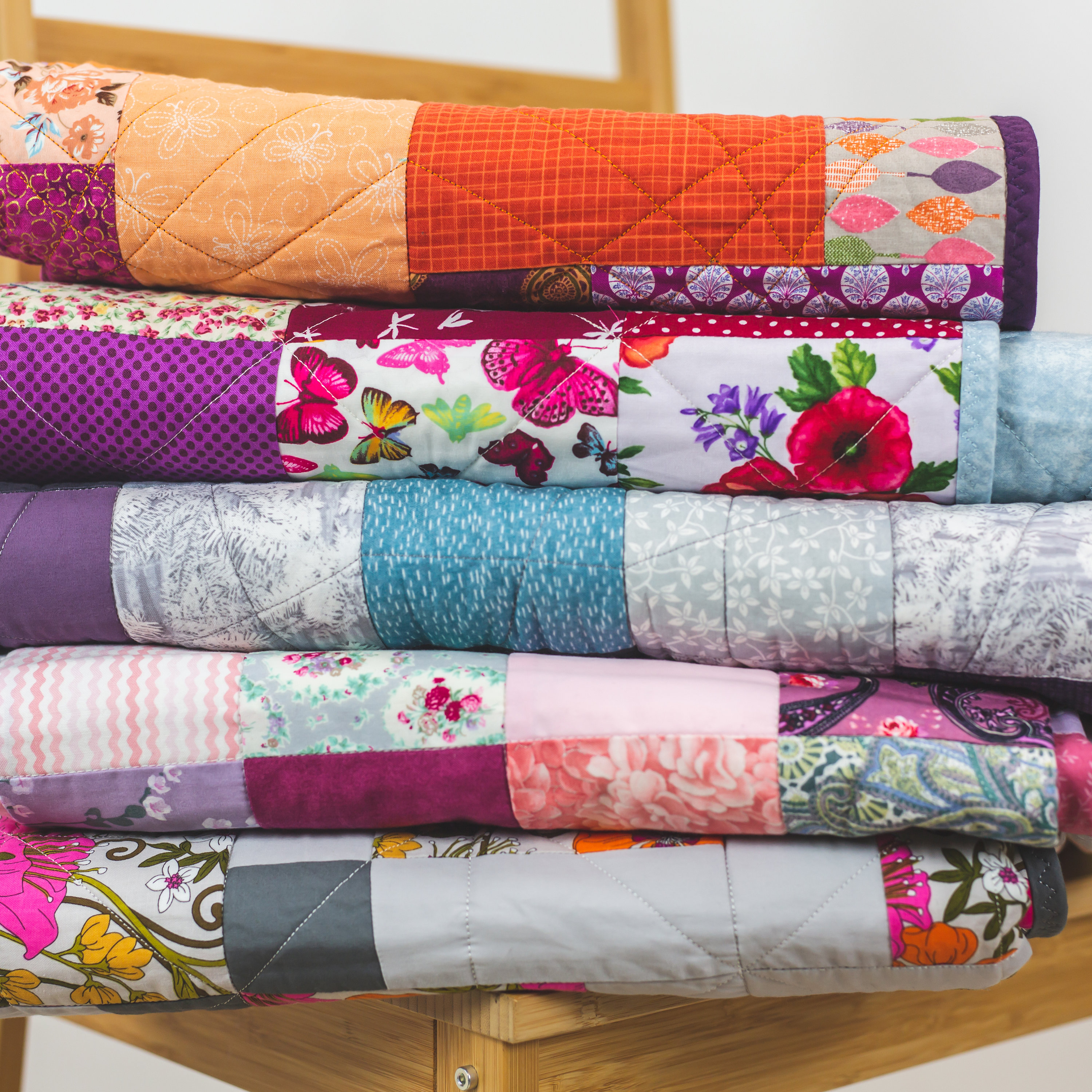 Bee Quilt, Yellow and Grey Bees Patchwork Quilt, Manchester Bee Quilt ...