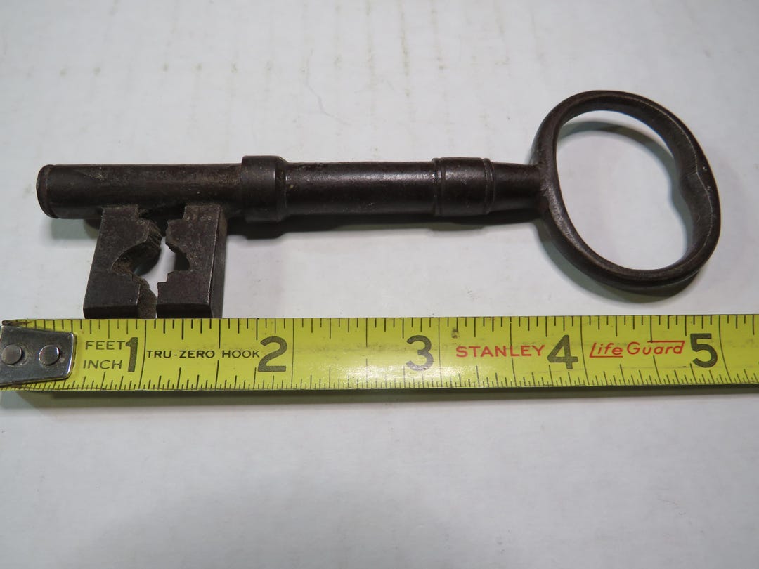 Antique Large 5 1/4" Steel T Skeleton Safe/door/gate or Jail Lock Key ...