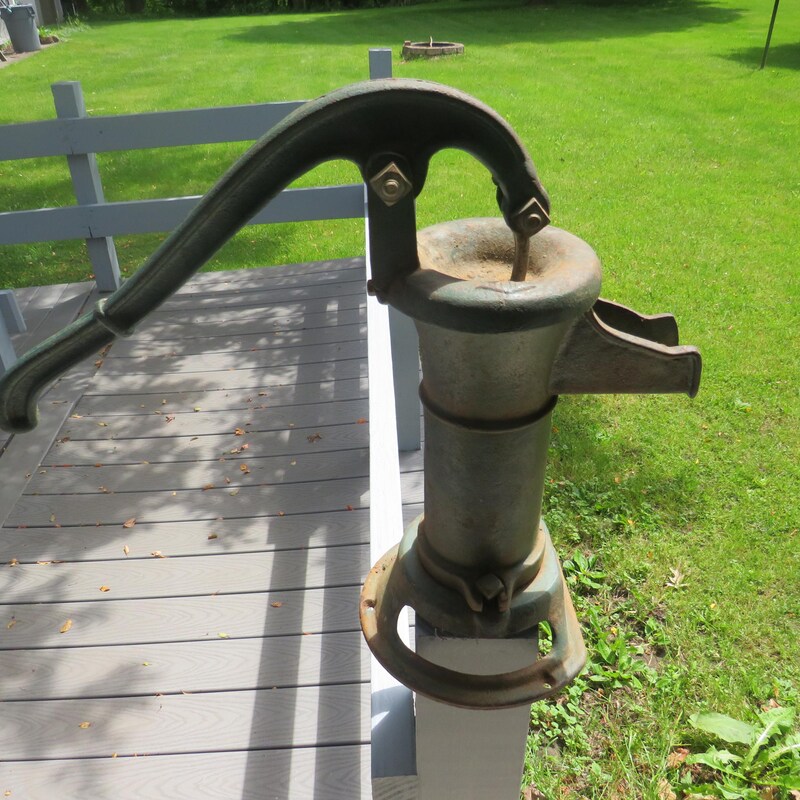 Old Hand Water Pump - Etsy