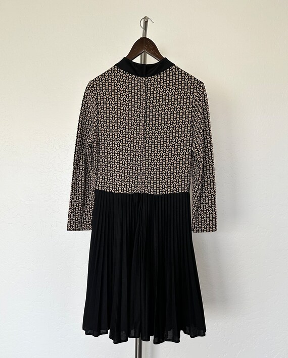 1970’s Vintage Mod Dress Black & Beige Polyester Retr… - Gem