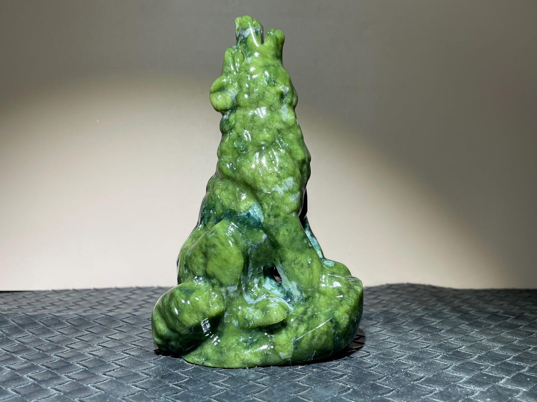Hand Carved Green Jade Wolf Skull: Natural Quartz Crystal Healing (4.3 ...