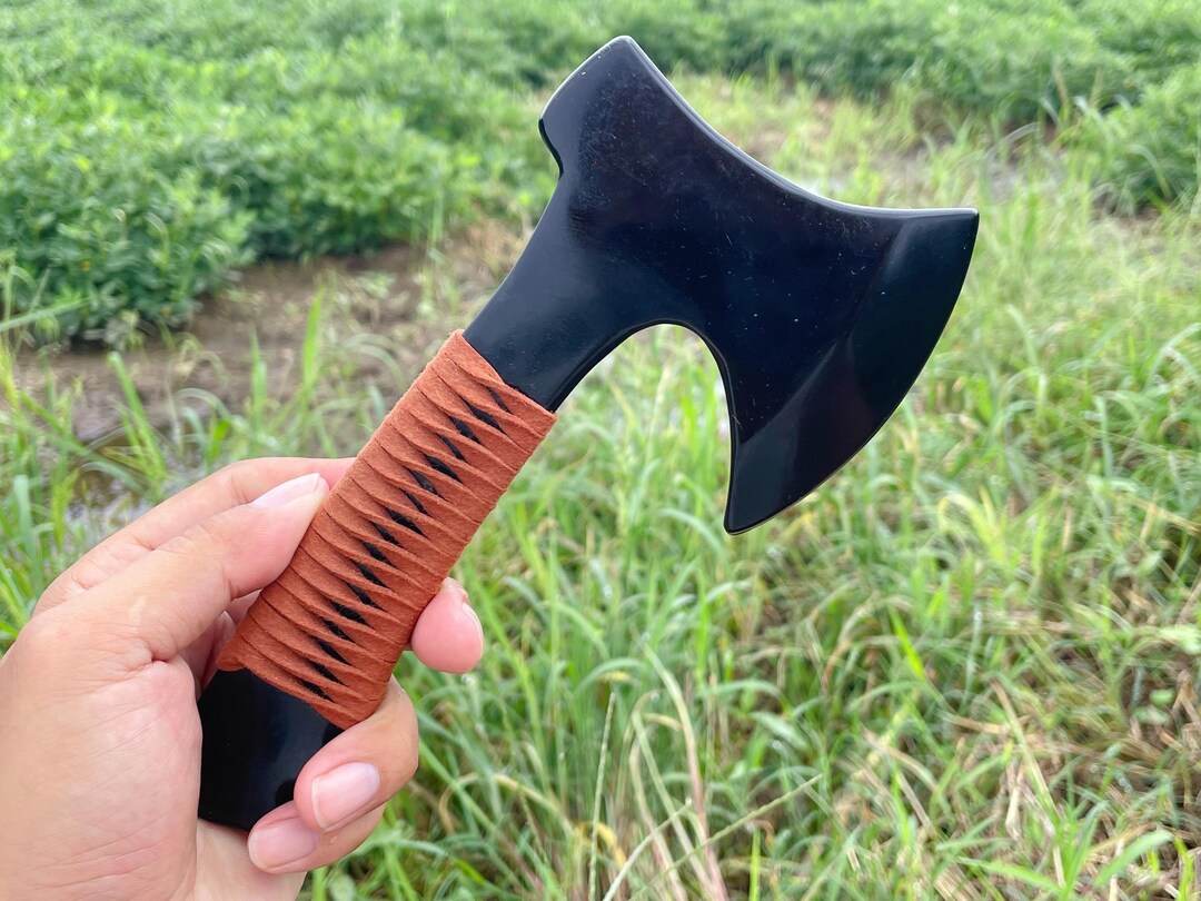 Hand Carved Obsidian Crystal Axe: Home Decor, Healing Stone - Etsy