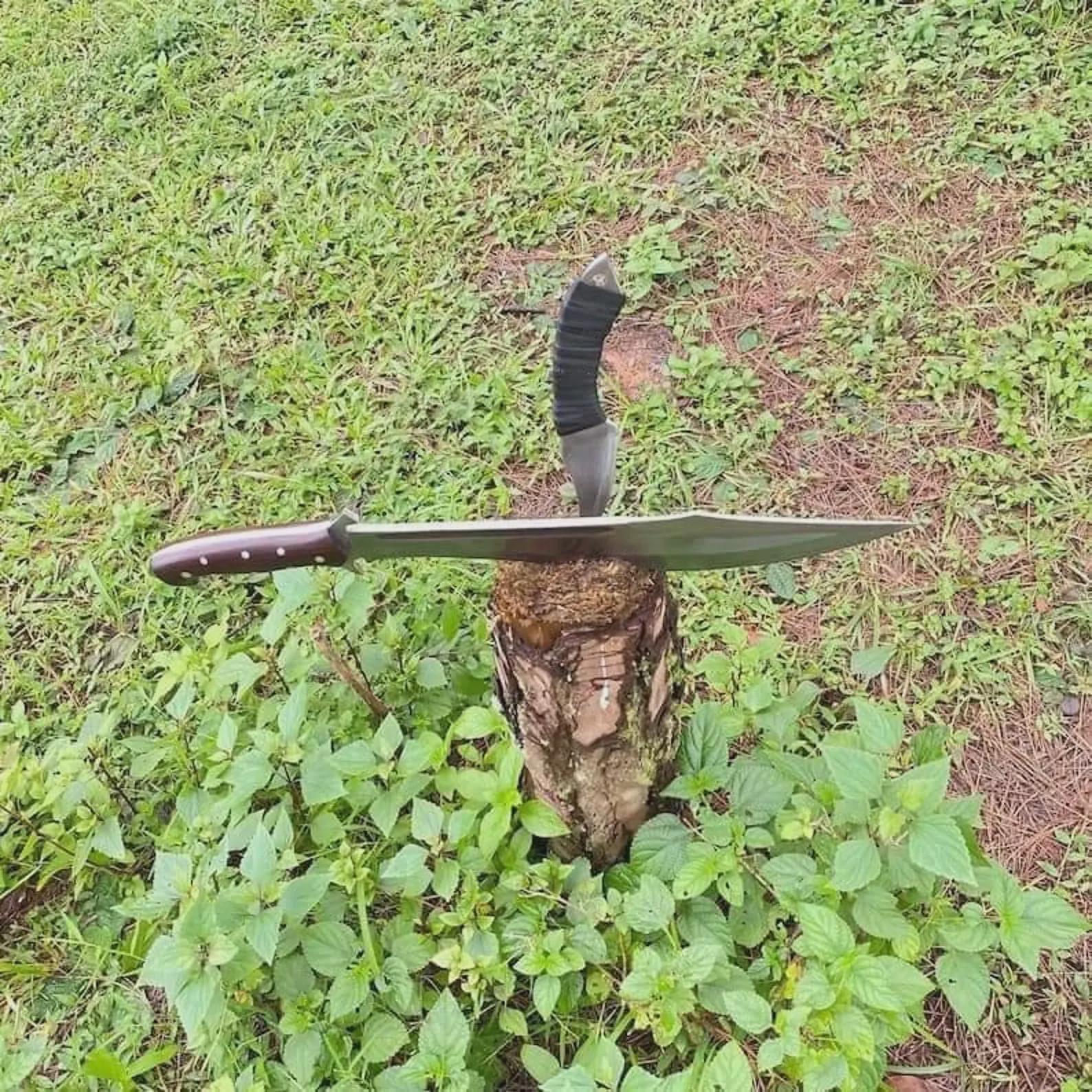 Hand-forged Carbon Steel Machete – 20" Outdoor Bushcraft Tool With ...