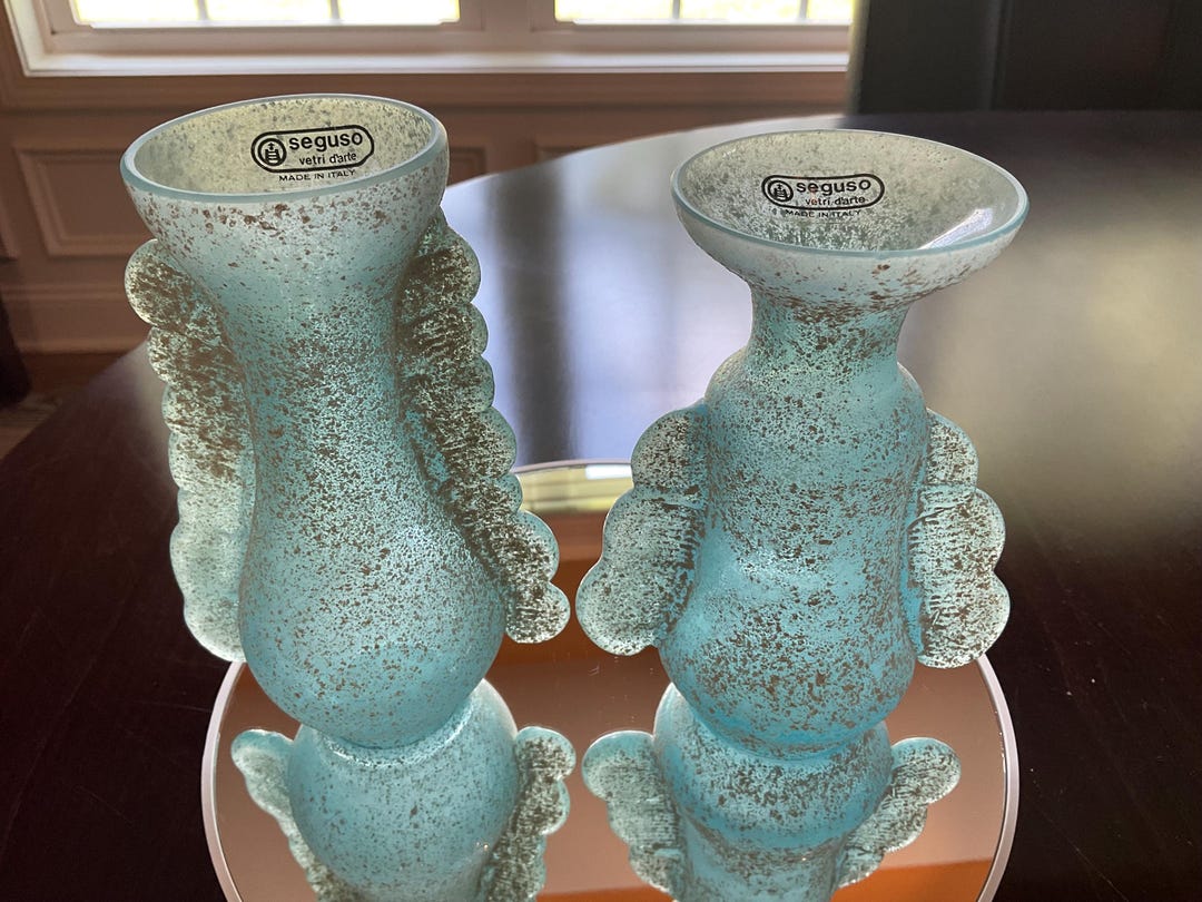 Seguso Murano Vetri D’arte Pair of “A Scavo” Winged Vases With Labels ...