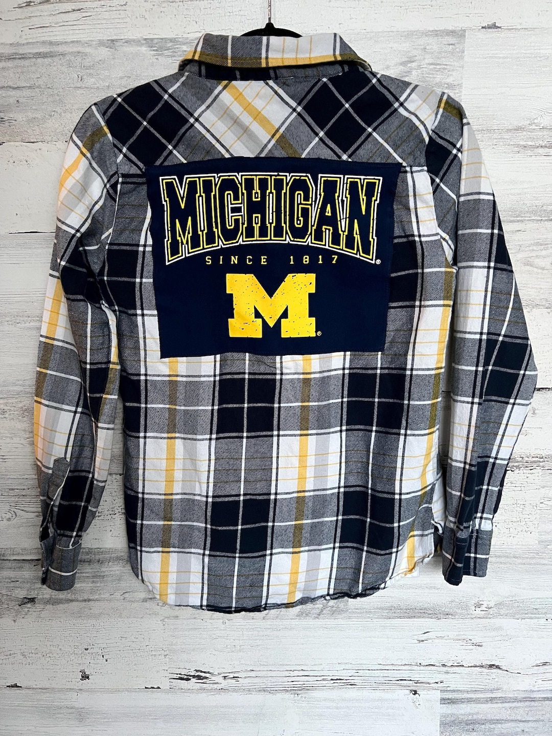 University of Michigan Themed Plaid Flannel Shirt Size Womens S Small ...