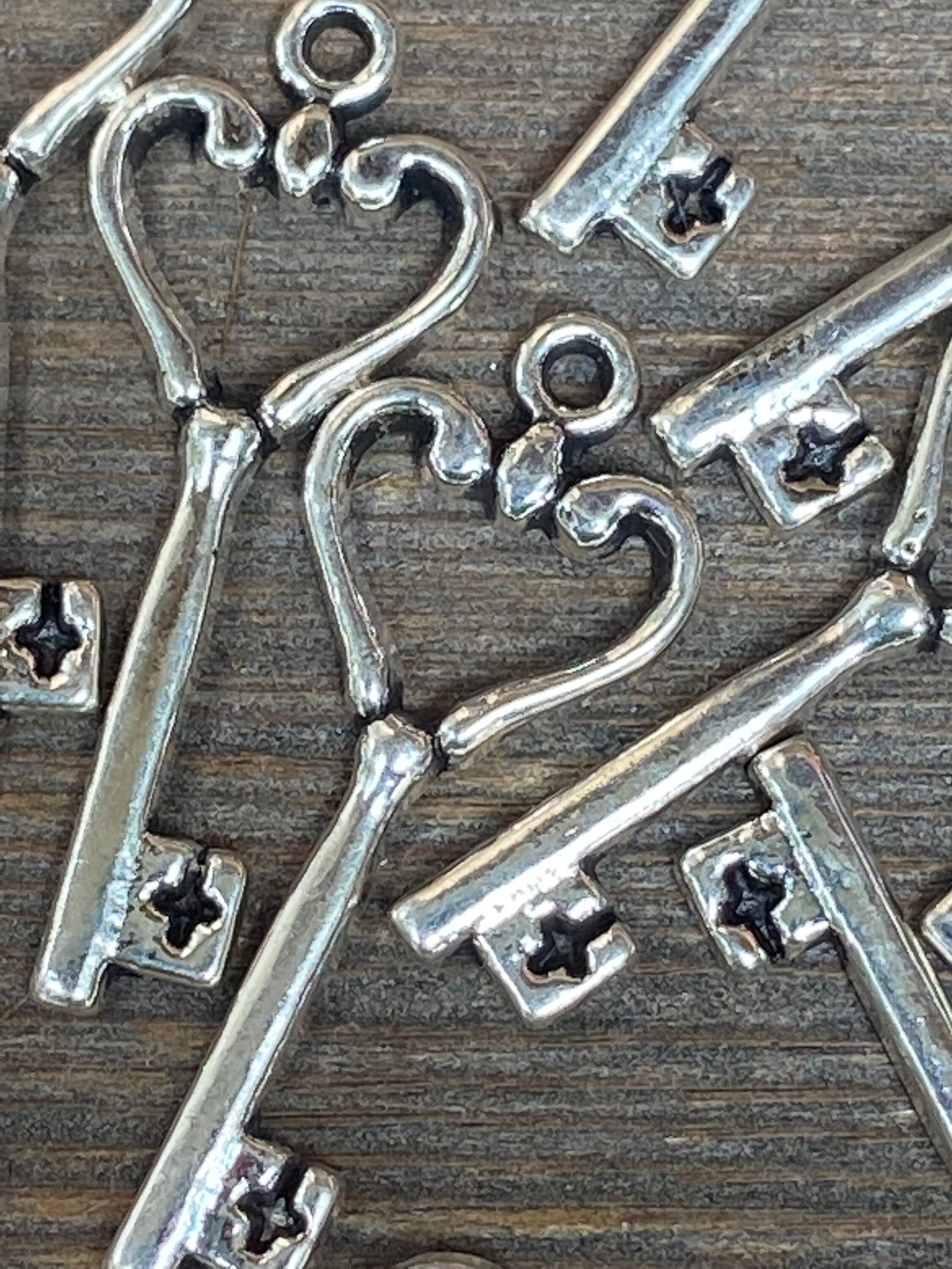 12 Pewter Heart Shaped Keys Lead Free Pewter Key Pendent - Etsy