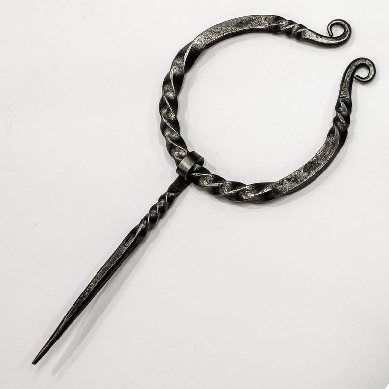 Viking Fibula Cloak Pin – Hand Forged Penannular Brooch, Norse Cloak ...