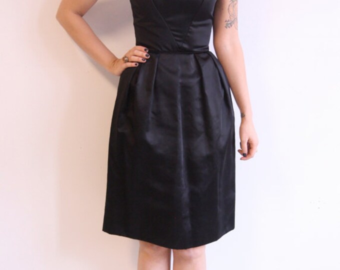 1960s Vintage // Visting Sing Sing Dress // Xs-s - Etsy