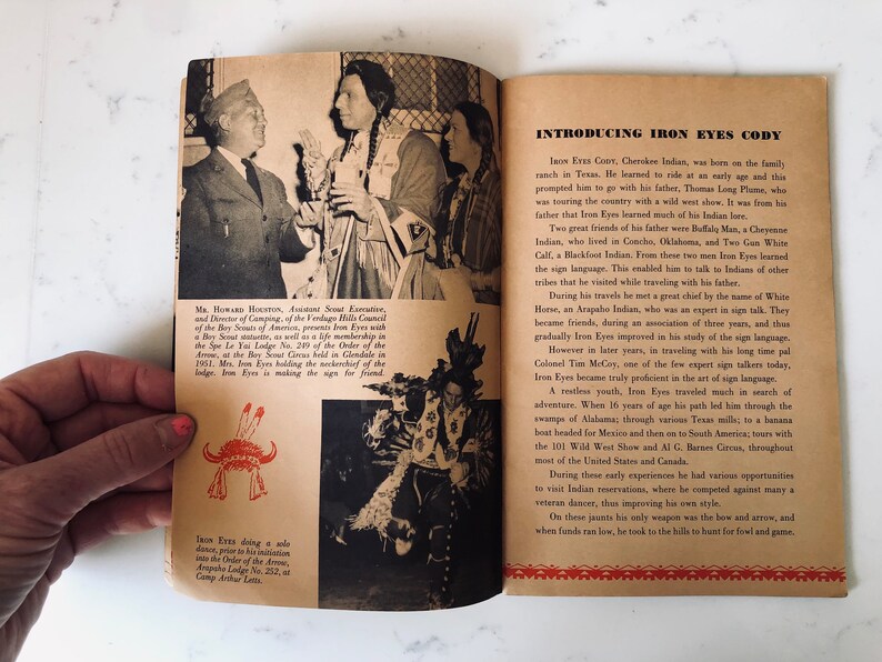 HOW Indian Sign Talk in Pictures by Iron Eyes Cody Assisted by Ye-was ...