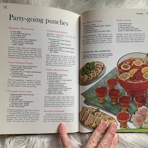 Snack and Refreshments, Better Homes and Garden 1963, First Printing ...