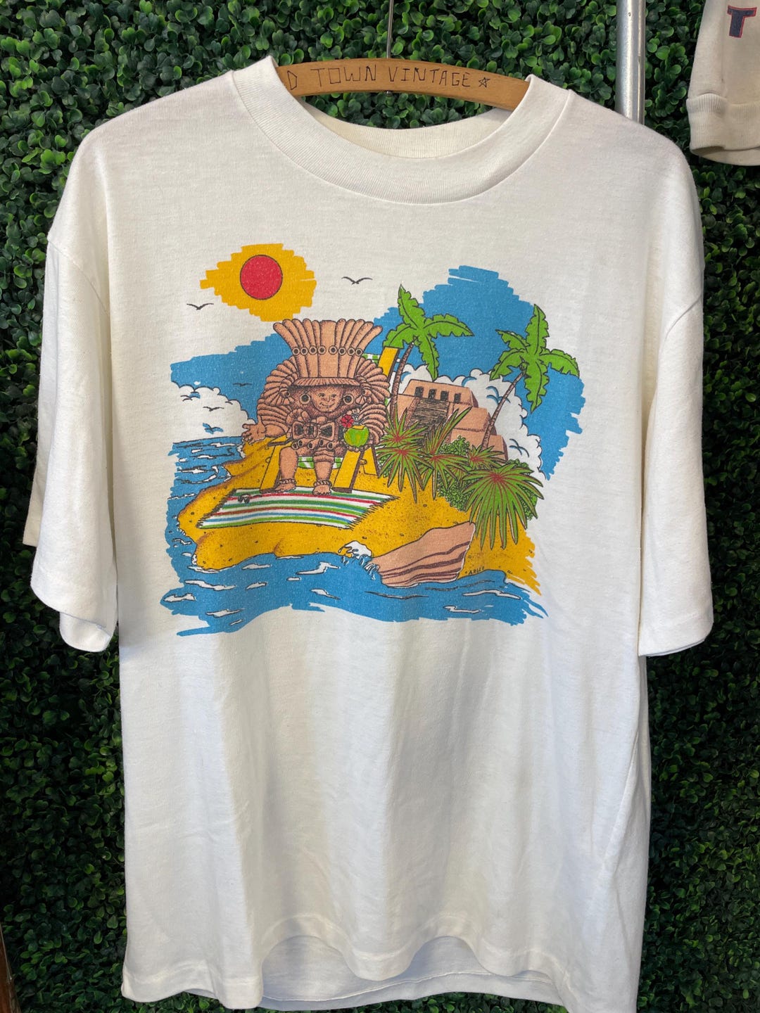 Vtg ACAPULCO BEACH AZTEC T-shirt// Vintage Print Bird Surf Tee Shirt ...