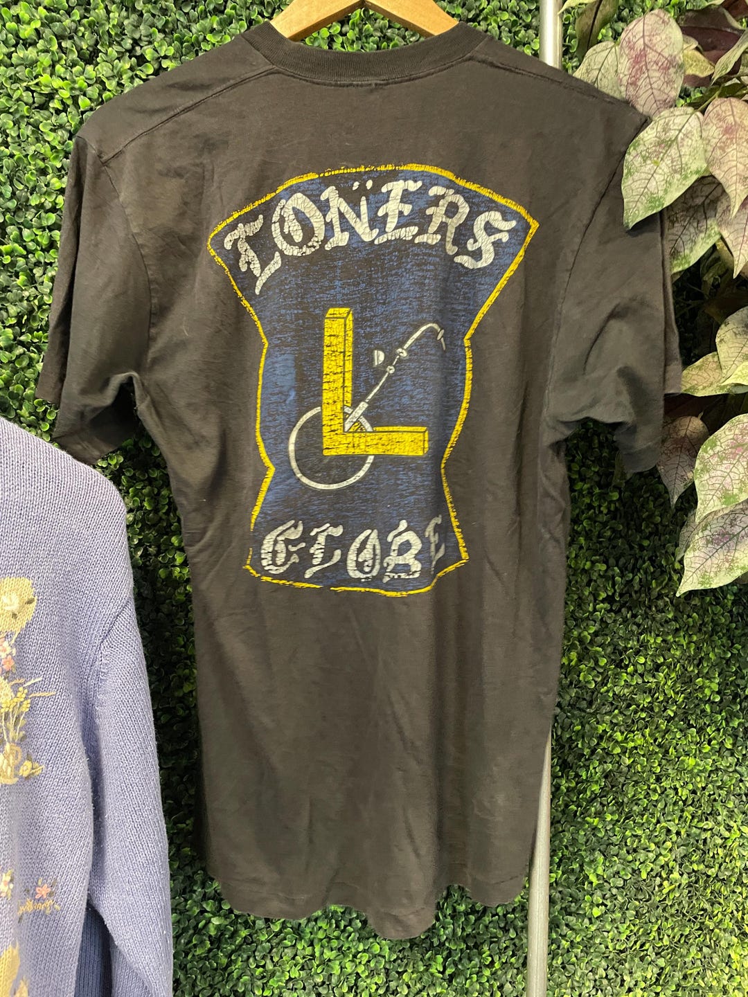 Vtg 90s LONERS GLOBE TSHIRT // 80s Vintage Dark Tee Shirt Fashion Swag ...