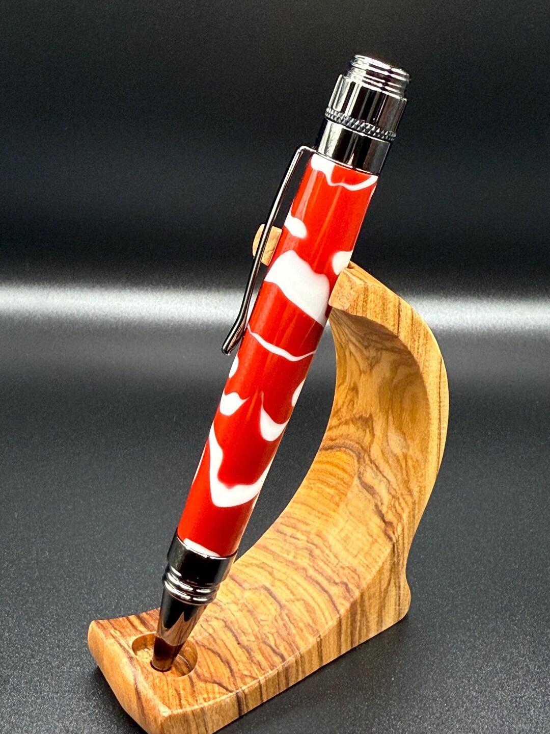 Handcrafted Crimson and White Twist Pen – Fidget Spinner Top | Fun ...
