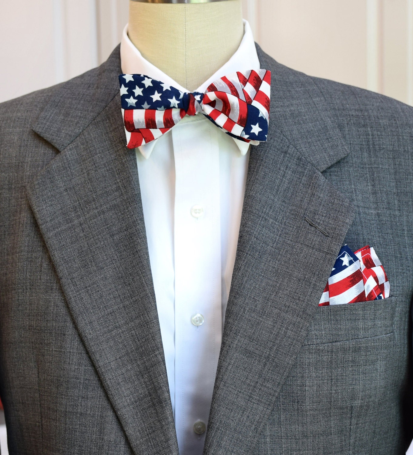 Men's Pocket Square & Bow Tie, US flag design, patriotic bow tie set ...
