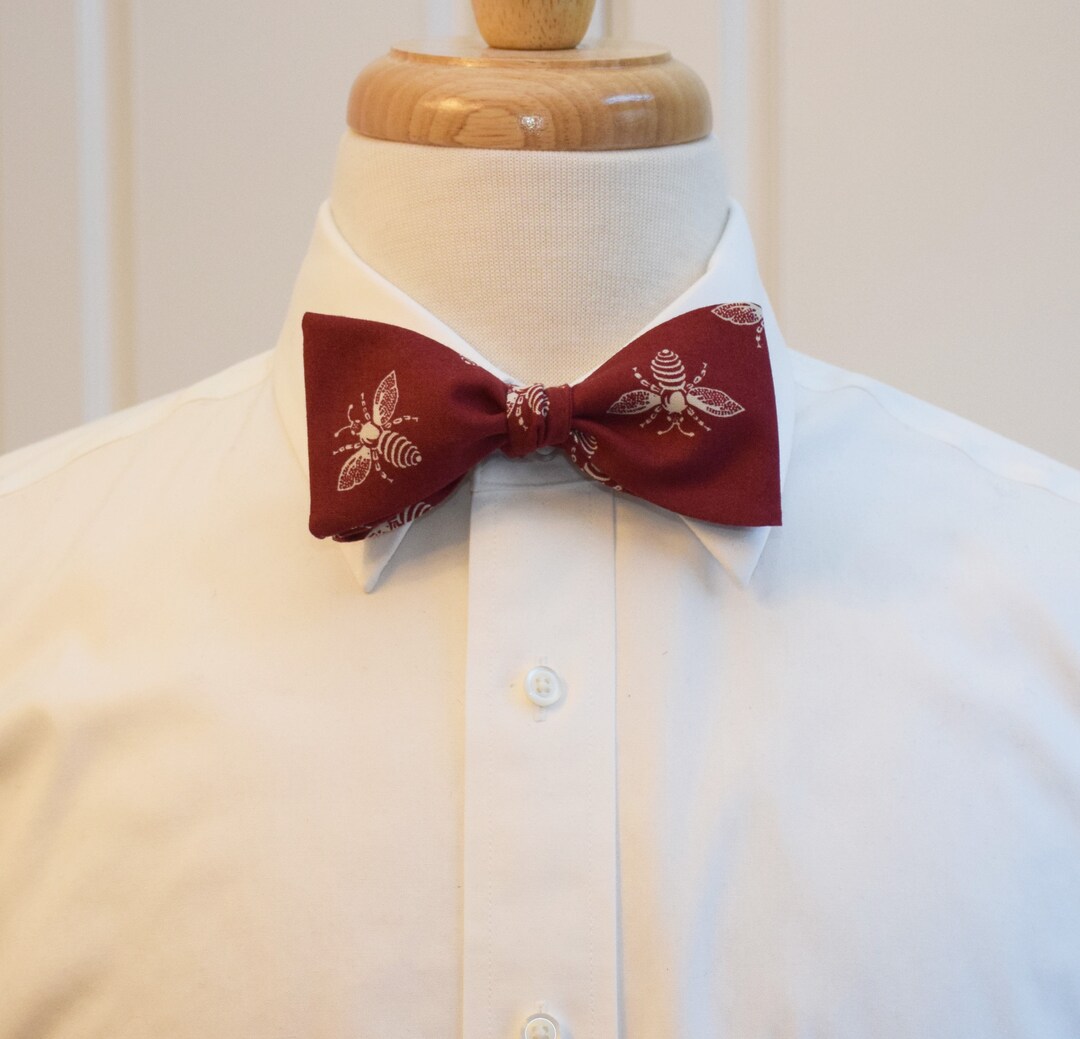 Bow Tie, red/ivory bees, dark red/cream bow tie, bee lovers gift ...