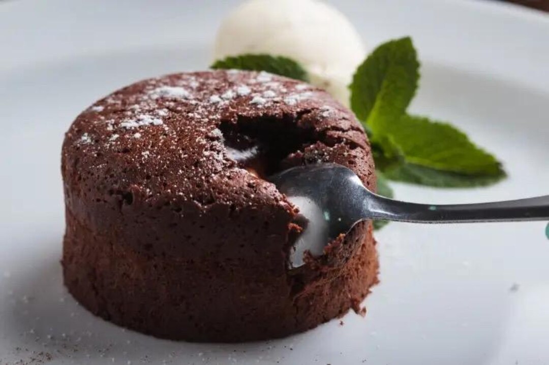 Chocolate Hazelnut Lava Mochi Cake Recipe (download) - Etsy