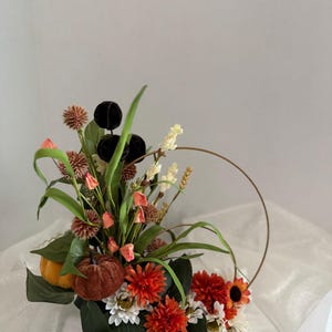 Modern Fall Floral Hoop Arrangement With Velvet Pumpkin Autumn ...