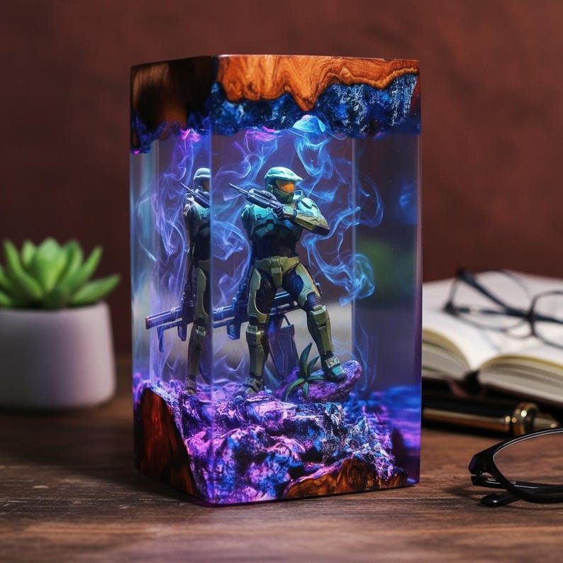 Halo: the Master Chief Collection Handmade Resin Epoxy Night Light ...