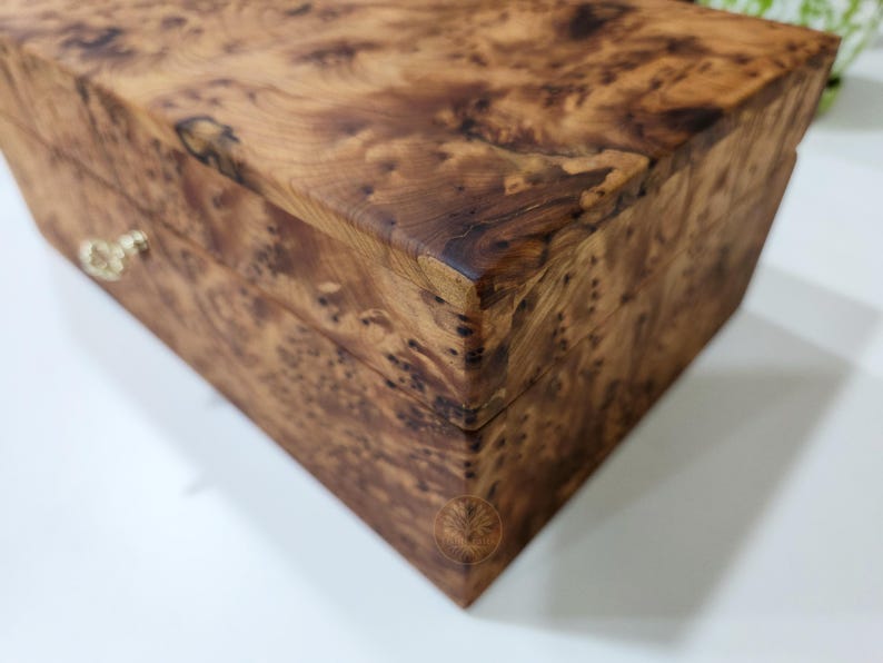 Artisan-made Thuya Burl Jewelry Box – Handmade Wooden Storage Box ...