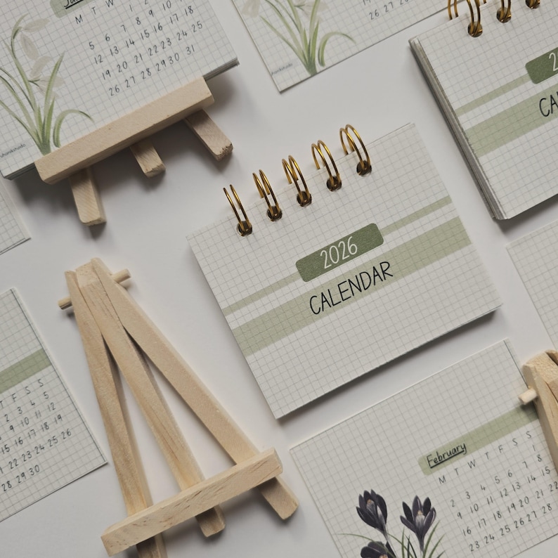 2026 Floral Desk Calendar, Mini Standing Easel, Hand-drawn - Etsy