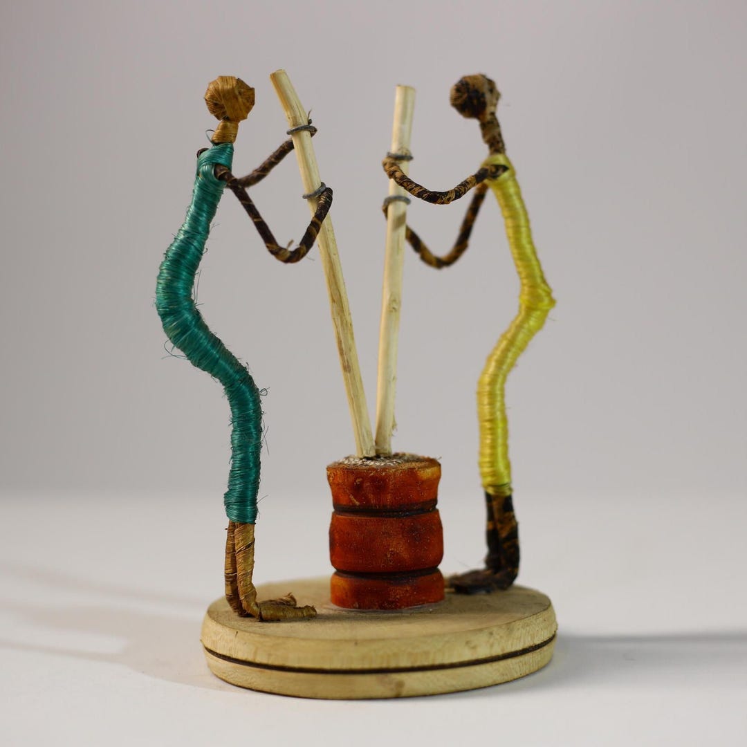 African Straw Figurine Folk Art Sculpture Handmade Mortar Scene Wire ...